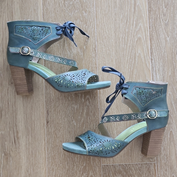 L'artiste | Shoes | Leather Teal Heeled Sandals | Poshmark